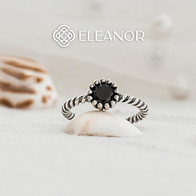 Mua Nhẫn Bạc Eleanor Mặt Tròn Đính Đá Đen Sang Trọng - SP002418