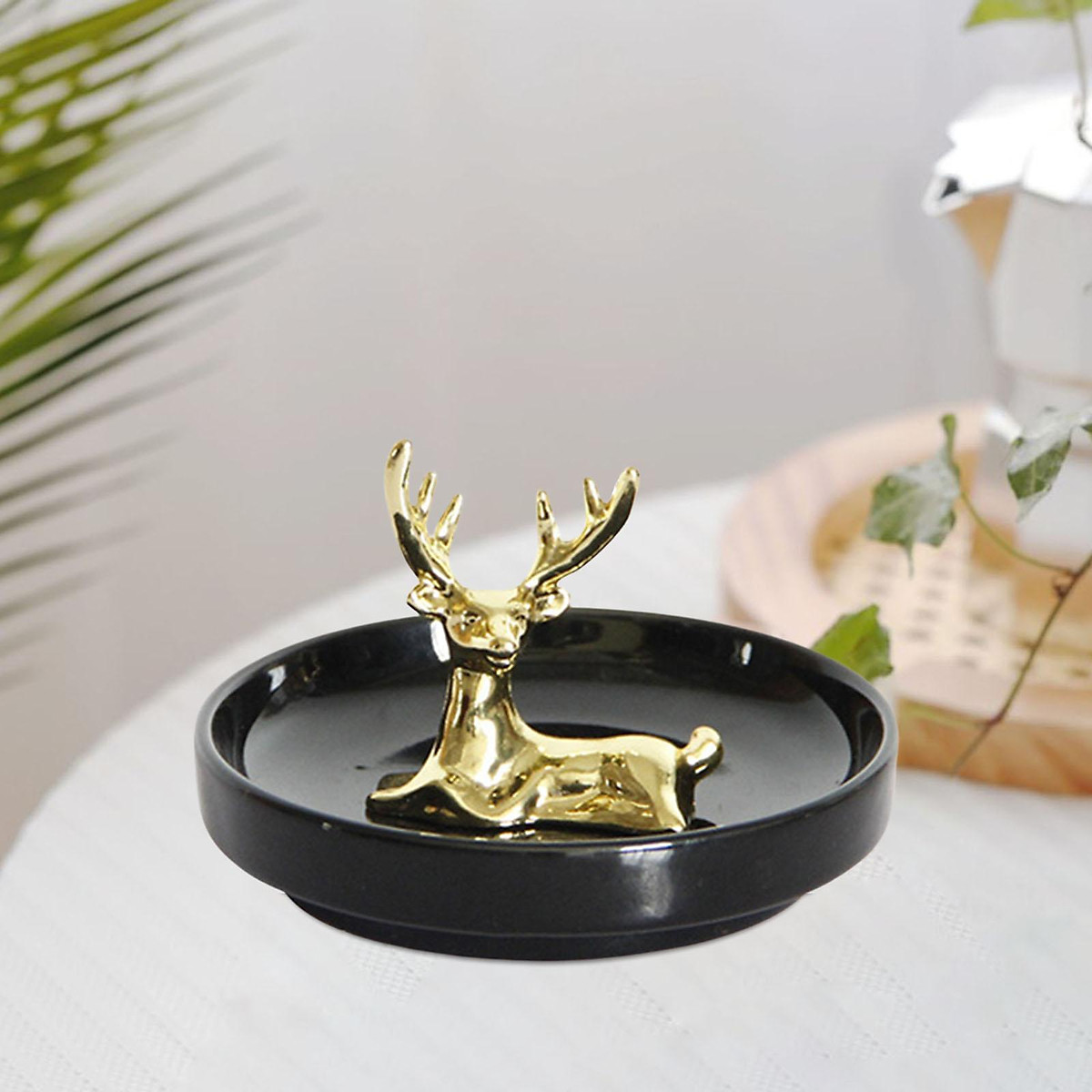 Modern Reindeer Figurine Animal Statue Sculpture for Bookshelf Cabinet ...