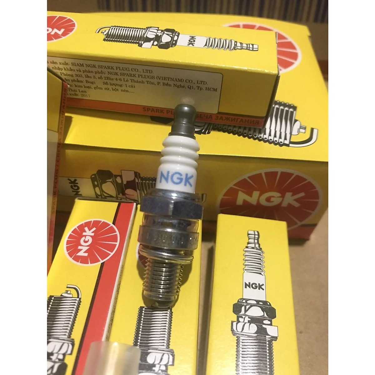 Bugi (buri) máy cắt cỏ 4 thì GX35 NGK hàng chính hãng | Tiki