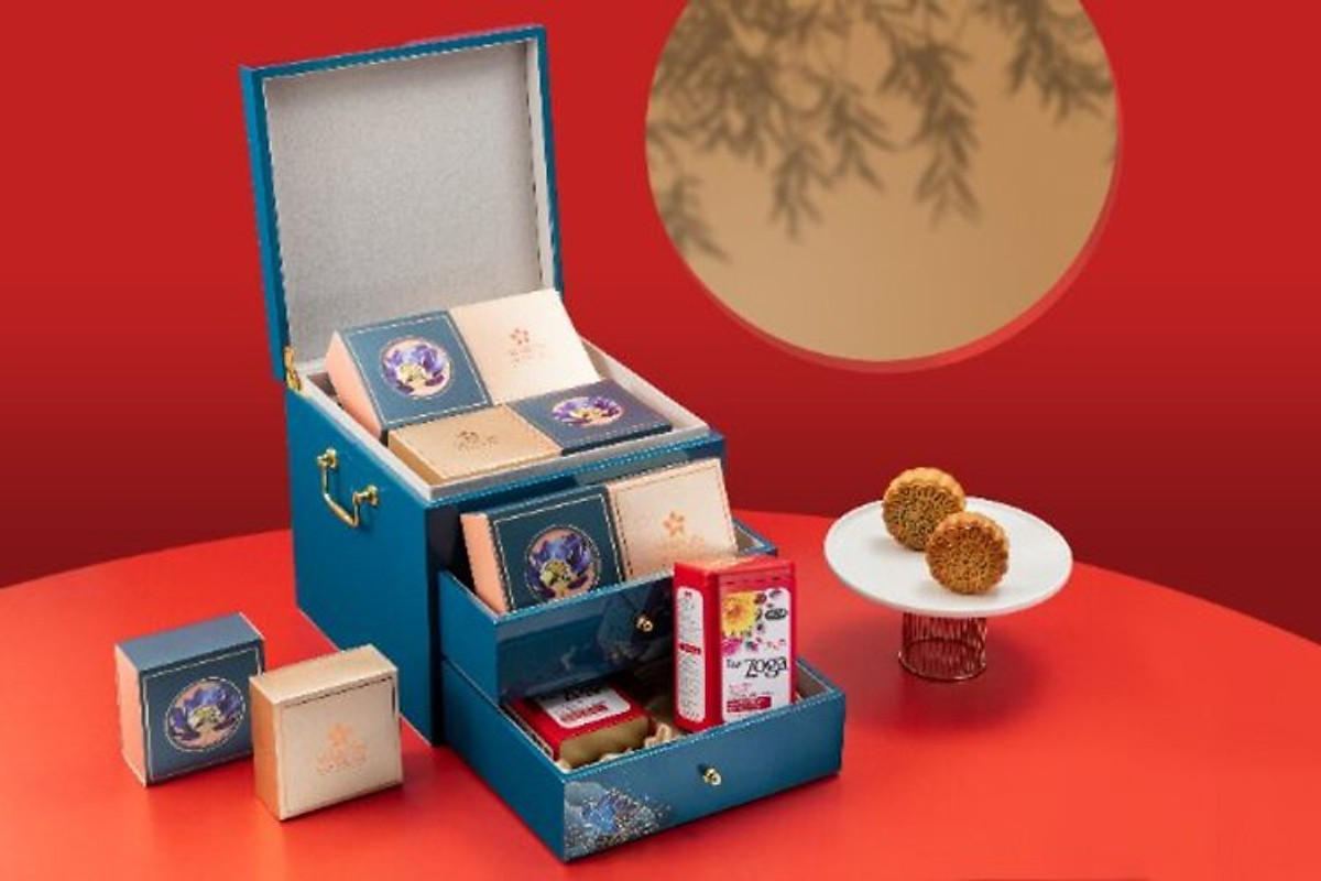 Bánh Trung Thu Maison Mooncake Hộp Cuốn Hút Xanh Gồm 8 Bánh 120gr Tặng ...