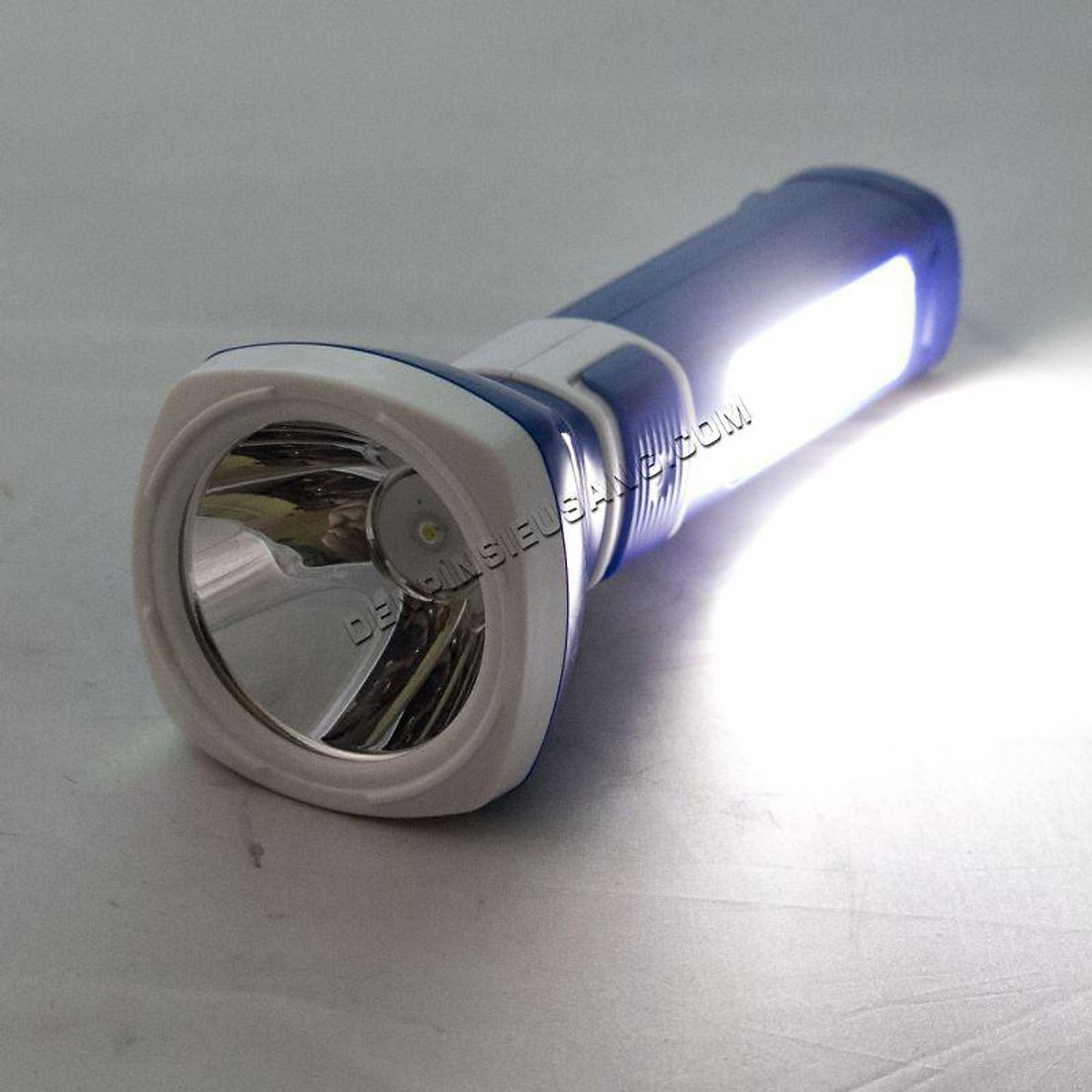 Mua Đèn pin LED dành cho sạc điện đa năng siêu sáng KN-2122 CAO CẤP