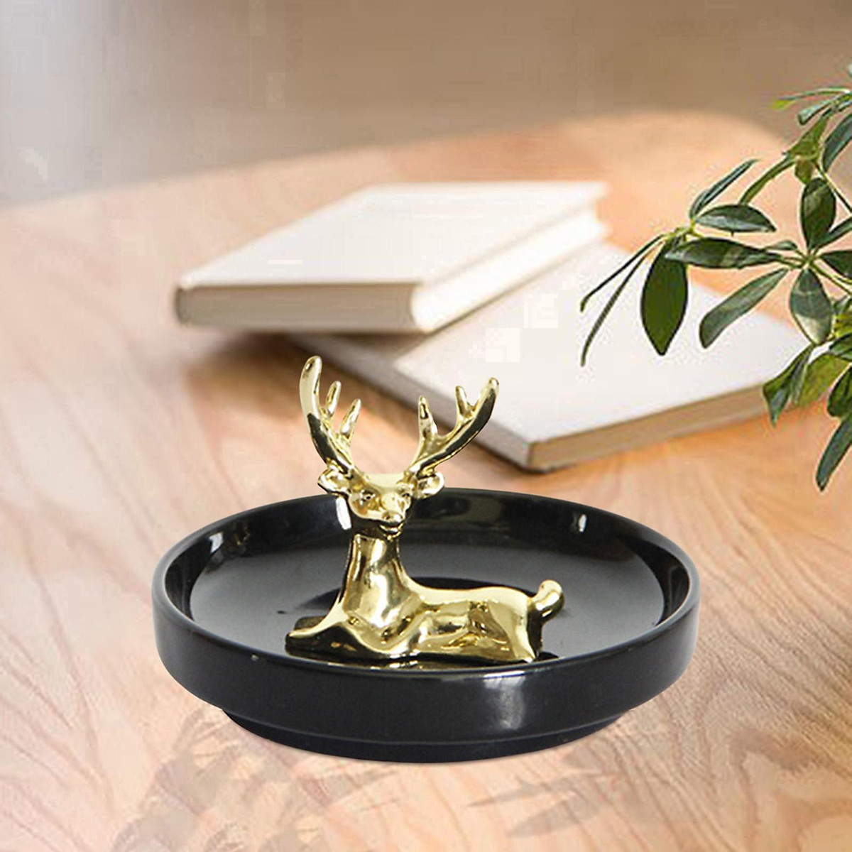 Modern Reindeer Figurine Animal Statue Sculpture for Bookshelf Cabinet ...