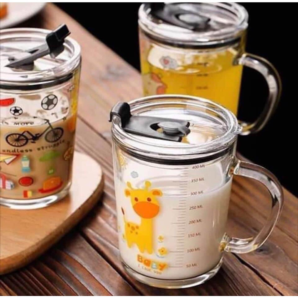 Mua Cốc Thuỷ Tinh Chia Vạch Ml Có Nắp Chống Đổ tại Vietstore24h