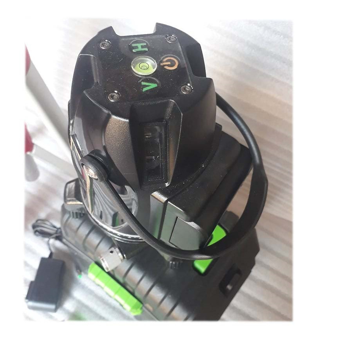 Máy cân mực laze aktec . phím cảm ứng 5 tia xanh.pin khủng dùng được ...