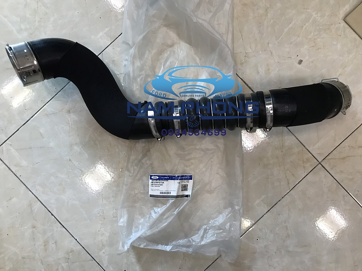 Ống gió từ két làm mát turbo đến cổ bướm ga dành cho Everest 2.0 2018 ...