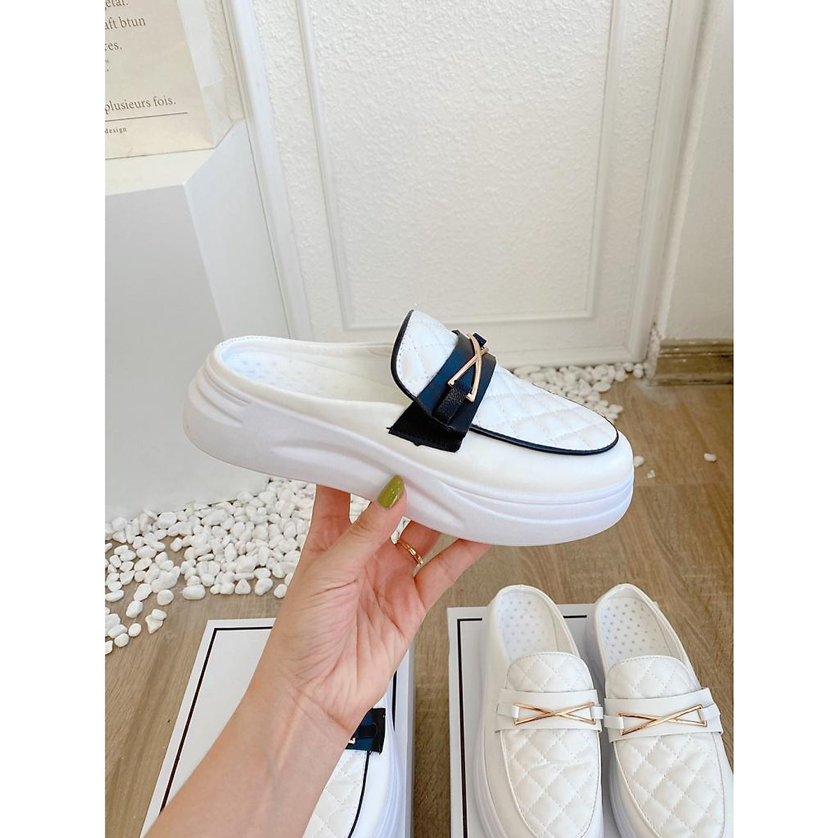 Mua Giày Sục Thể Thao Nữ màu trắng, bata đạp gót đế bánh mì 3cm dáng ...