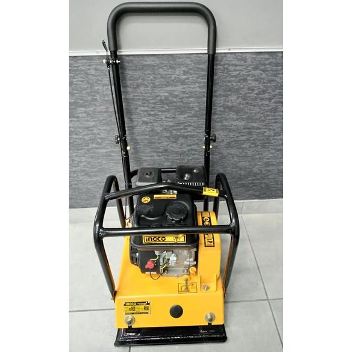 Mua MÁY ĐẦM NÉN BÊ TÔNG DÙNG XĂNG 4.8KW(6.5HP) INGCO GCP100-2 - HÀNG ...