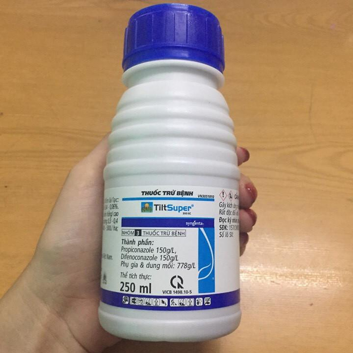 Mua Thuốc trừ nấm bệnh Tilt super 300EC 240ml tại Shop Vật Tư Nông Nghiệp