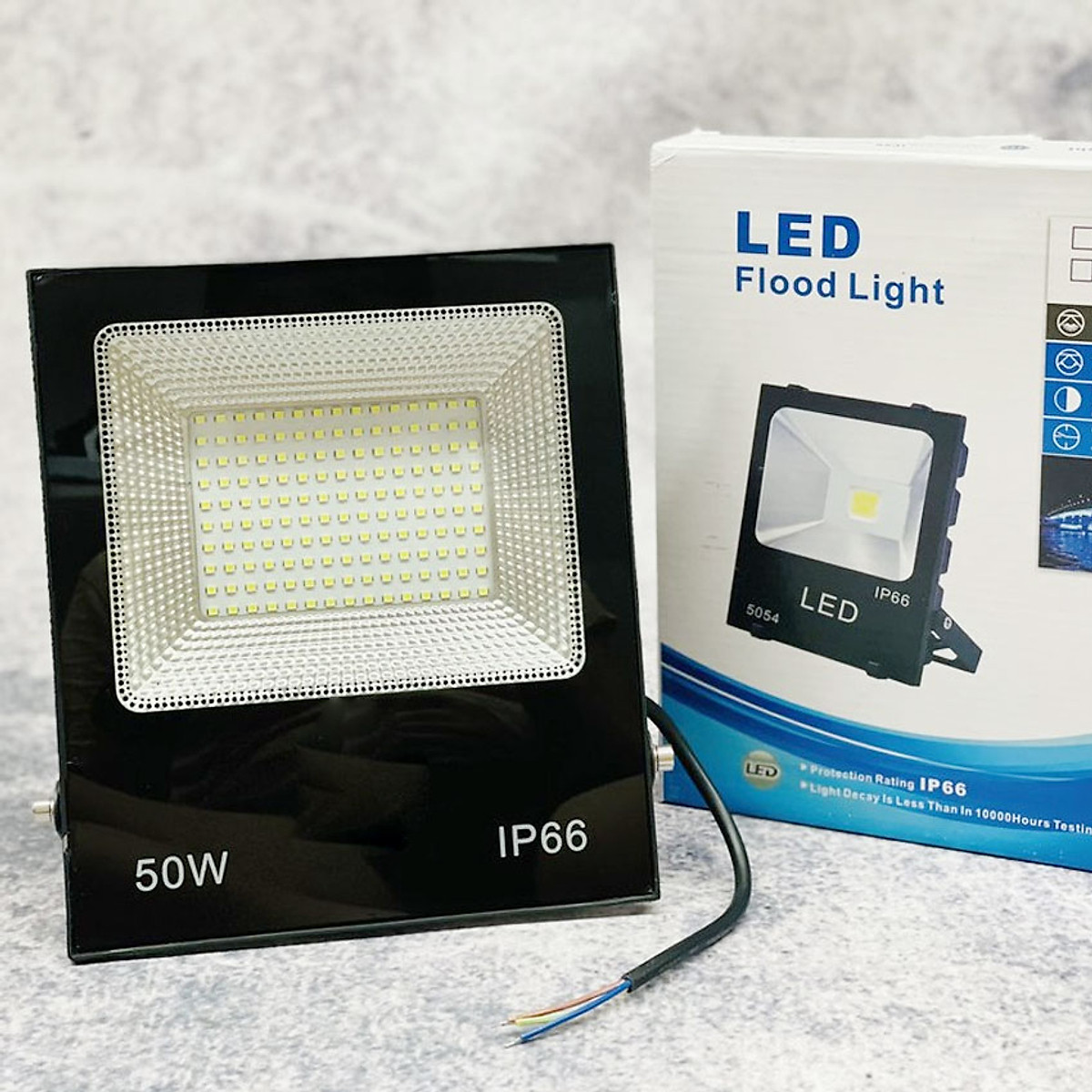 Mua Đèn pha Led 50W, 100W, 200W ánh sáng trắng IP66 ngoài trời chống nước - 50w tại Tiến Đăng Shop