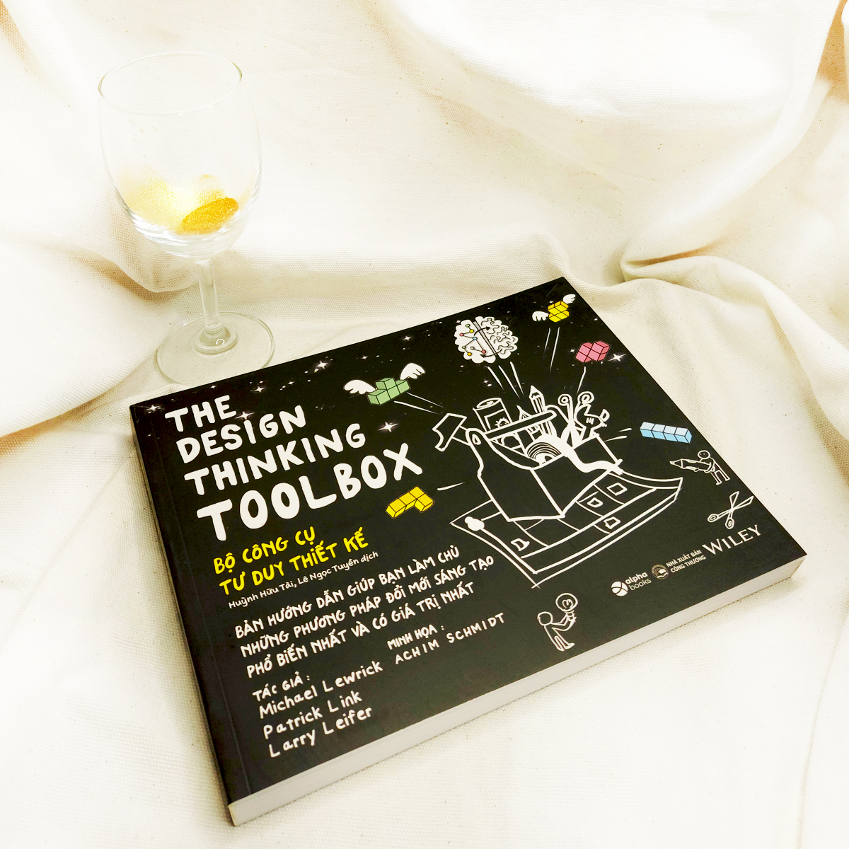 Sách The Design Thinking Toolbox Bộ Công Cụ Tư Duy Thiết Kế