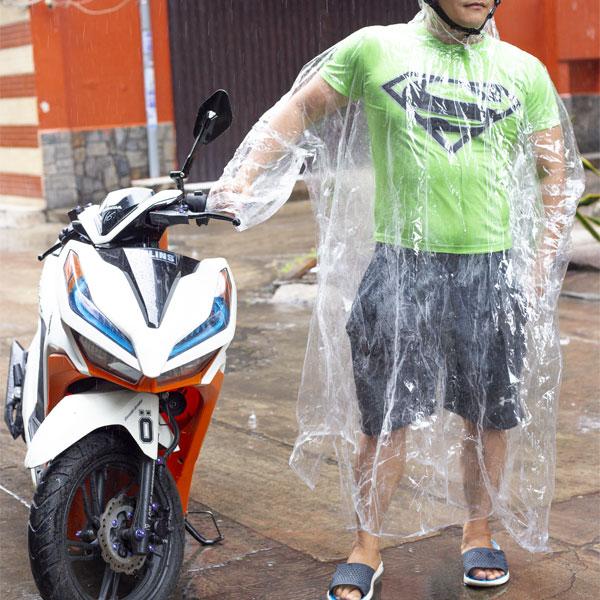 Áo Mưa Modosa Cánh Dơi 1M6 Nhựa Dẻo Trong Suốt ( Xẻ Tà ) - Hàng Chính ...