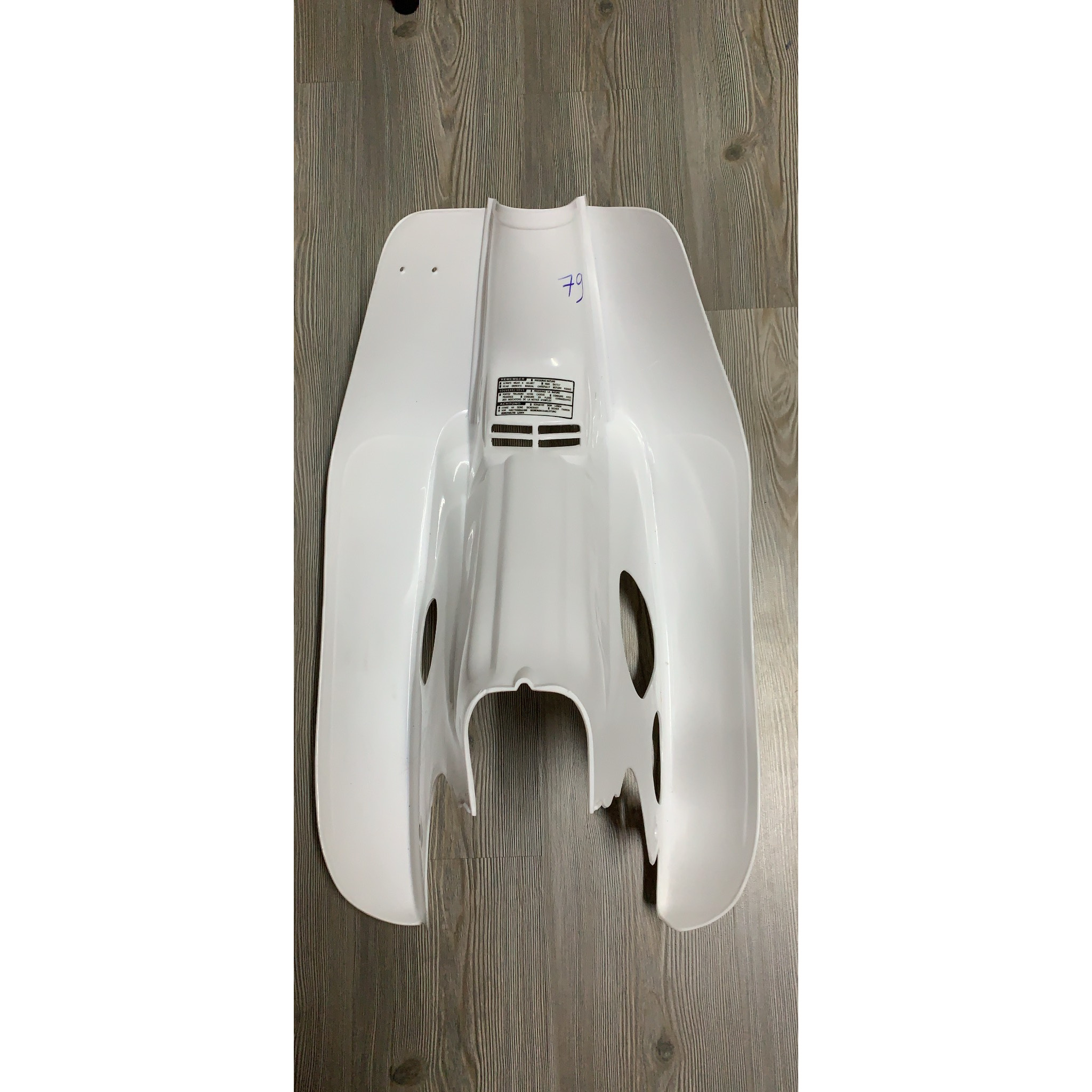 Bững Việt Nam dành cho xe Cub 79 - Vỏ nhựa, dàn áo xe máy Thương hiệu ...