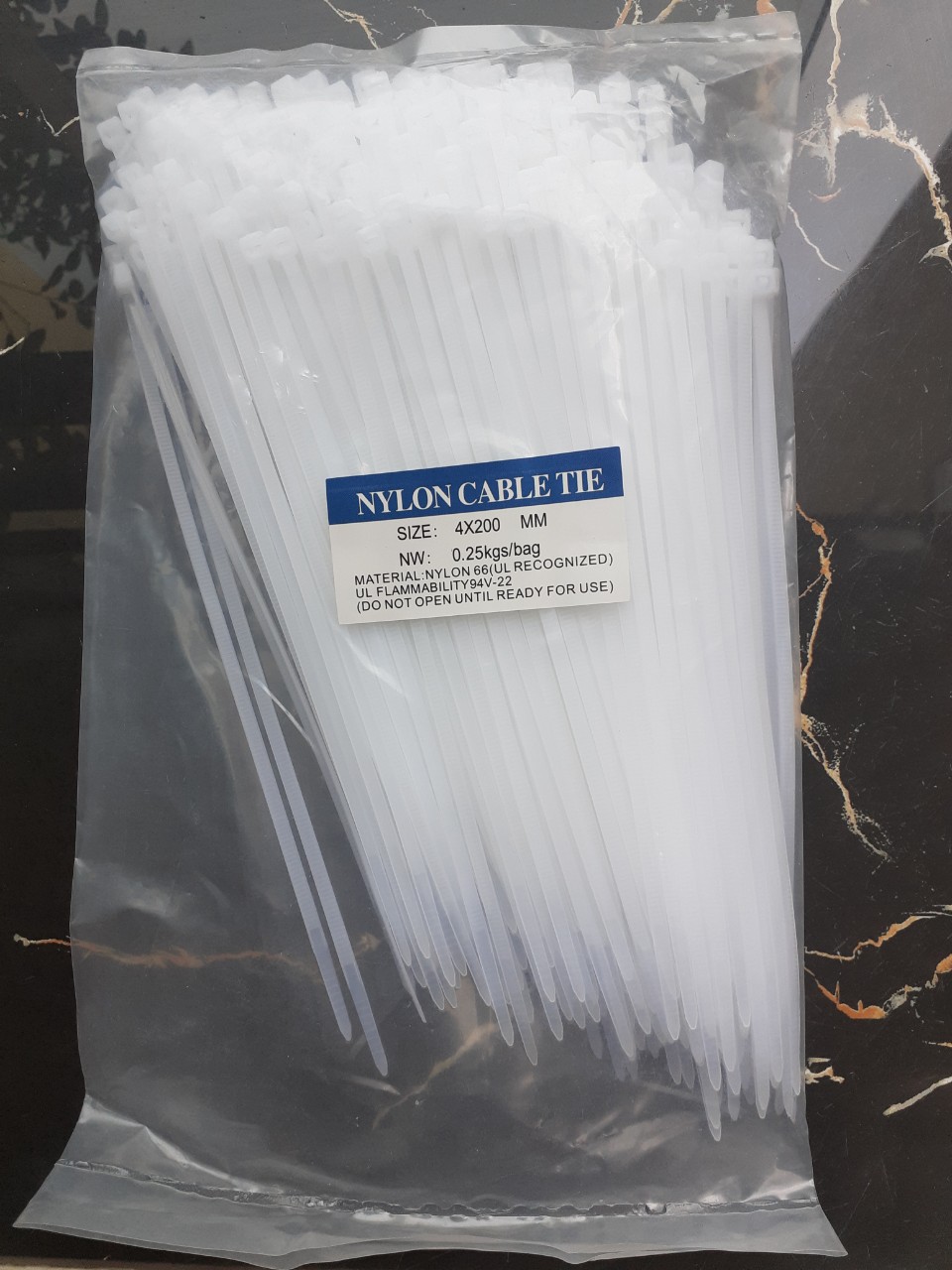 Mua 500g dây thít Nilon Cable Tie cỡ 4x200mm (rộng x dài) - đóng 2 gói ...