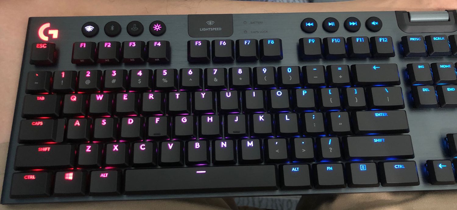 Review Bàn phím cơ không dây Logitech G913 TKL GL Clicky Key Switch ...