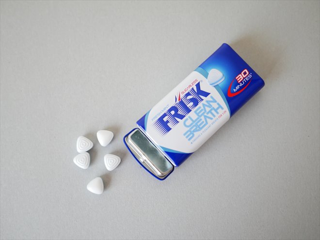 Kẹo ngậm bạc hà Frisk Clean Breath Fresh Mint vị Bạc hà nhẹ (50 viên ...